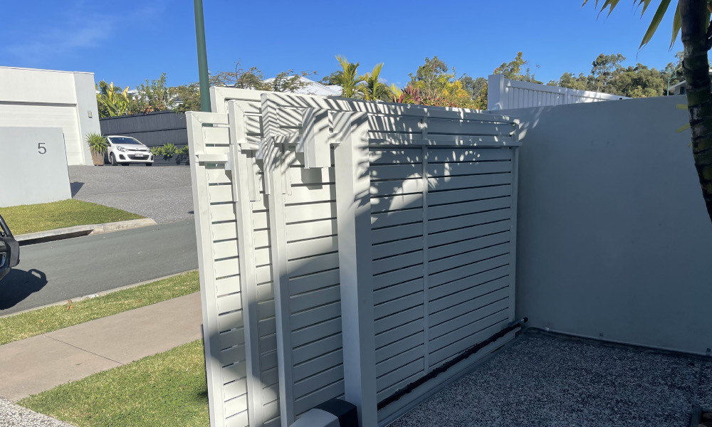Tricky Gate – Triple Telescopic Sliding Gate On Slope – Australian ...